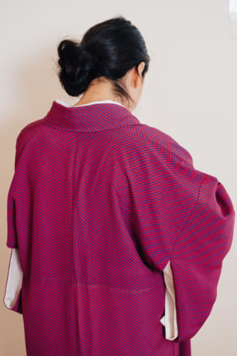 How to Wear a Kimono: With Step-by-Step Pictures and Video - VOYAPON