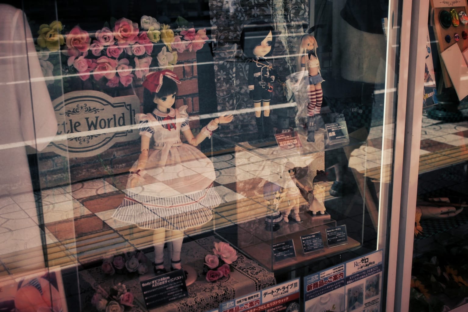 Den Den Town Osaka: A District for Gamers and Otaku - VOYAPON